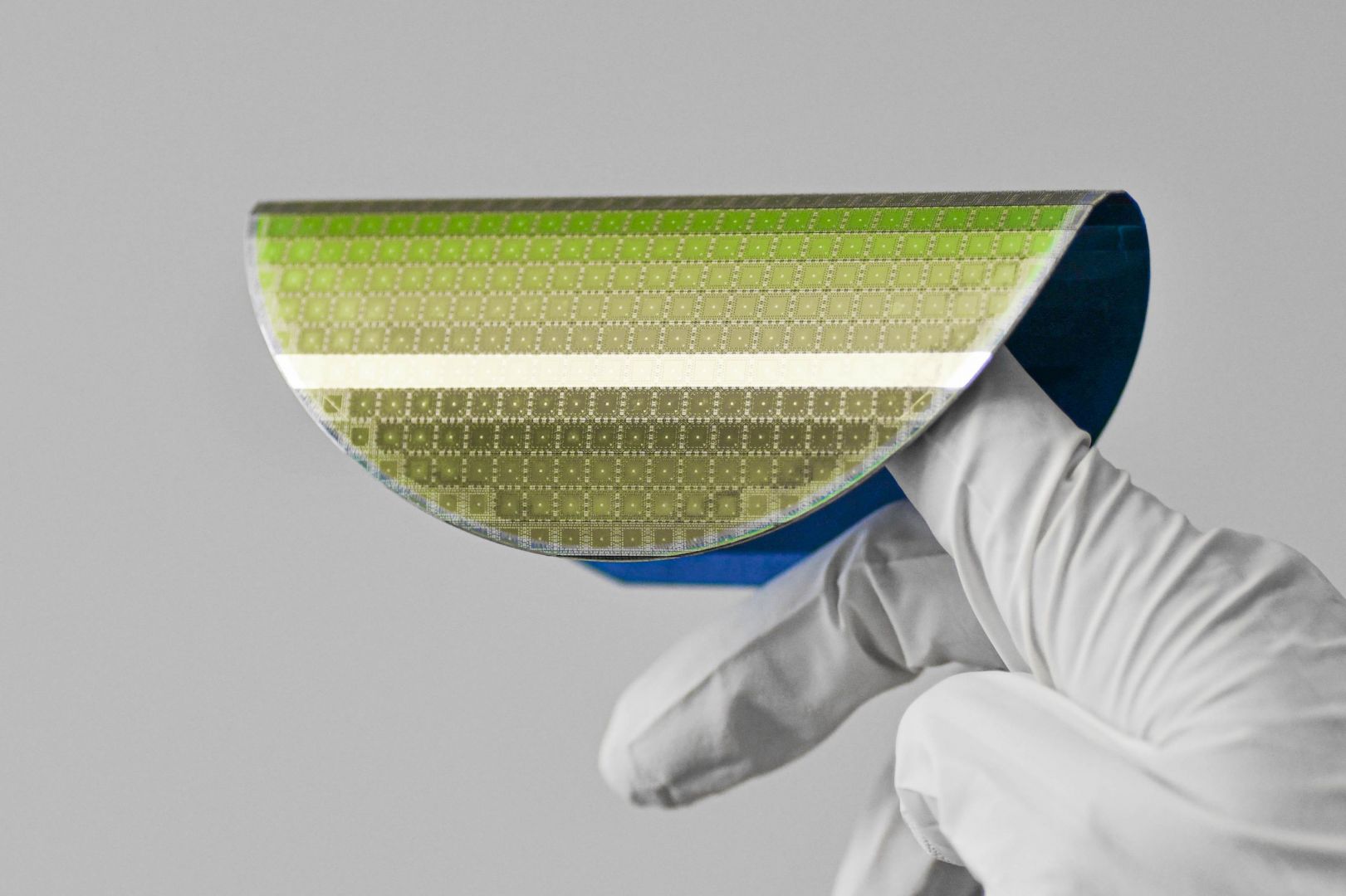 Wafer Thinning Service for Better Die Performance | WLP